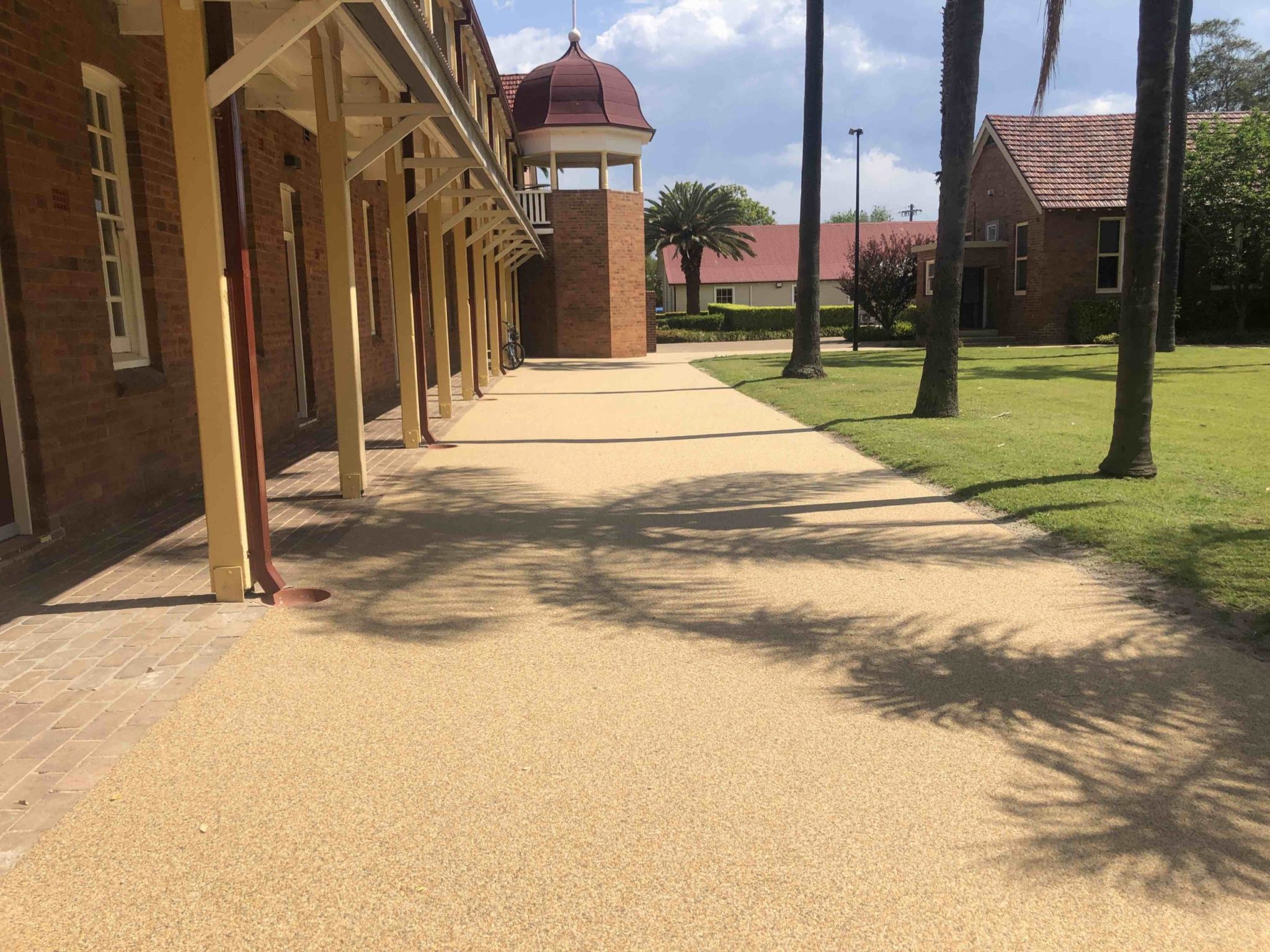 University of Western Sydney Courtyard - StoneSet